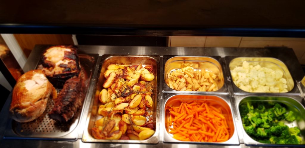 Mardyke Valley Sunday Carvery Roast - Mardyke Valley Golf Club